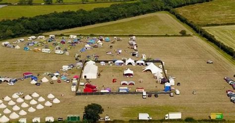 Swinger ‘suffers Heart Attack At Sex Festival After ‘pushing Herself