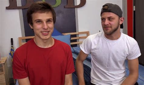 Novinho Libera O Cu Para Amigo Perder A Virgindade Kinguys