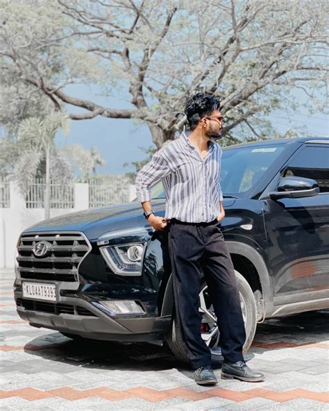 Muneeb Muneeb Kabeer • Instagram Photos And Videos