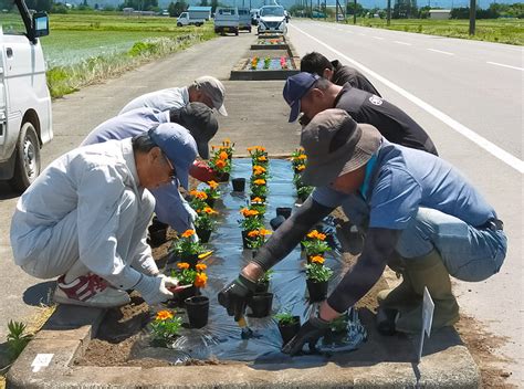 地域ぐるみで美しいよしじまを吉島地区緑化推進事業を開催 活動報告 トピックスニュース 特定非営利活動法人きらりよしじまネットワーク
