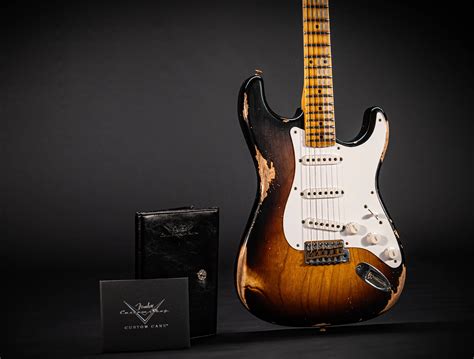 Fender 70th Anniversary Limited 1954 Stratocaster Heavy Relic Sunburst
