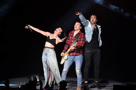 Daily Digital Download The Band Perry Gentle On My Mind Video