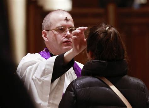 Ash Wednesday Photos Christians Mark Holy Day Of Prayer All Photos