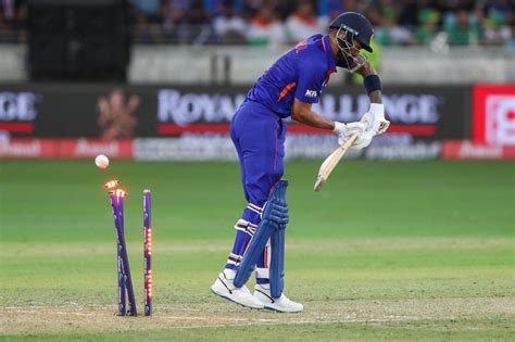 Kl Rahul Is Bowled