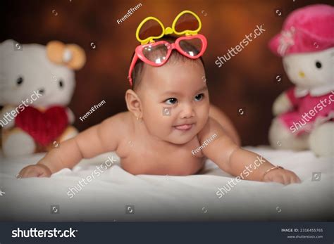 1 Hundred Chubby Asian Girl With Glasses Royalty Free Images Stock