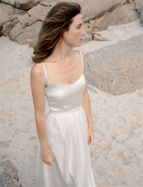 Iris Top Seni Dey Seni Dey