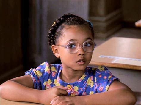 ¿recuerdas A Esta Pequeña Traviesa De Matilda Así Luce A 19 Años