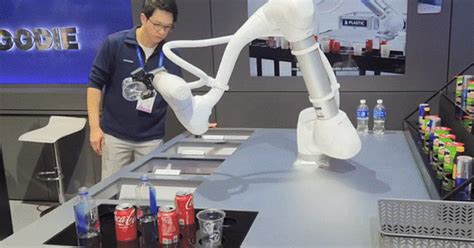 분리수거·칵테일 척척···라스베이거스는 Ai 에브리웨어” Ces2024