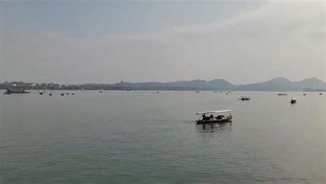杭州西湖景区17处收费景点，5月1日前免费游览：15日开放预约旅游旅途风光好看视频