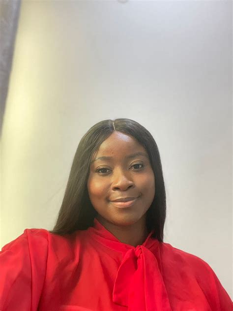 Kariellet Osei Mensah Meet Young Lady Who Is An Entrepreneur And A
