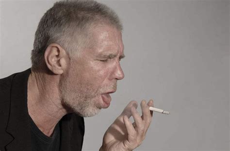 长期吸烟的人，突然戒烟脑梗，反而一身病？60岁到底戒不戒烟？