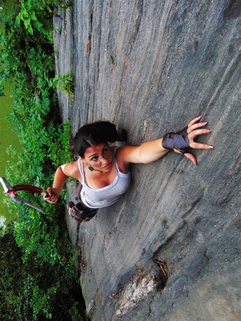 Lara Croft Rock Climbing By Sosupereffective On Deviantart