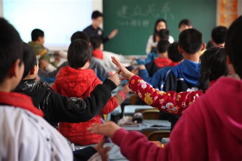 第9问打工子弟学校社工在做什么 流动儿童教育每周一问 北京三知困难儿童救助服务中心