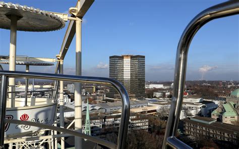 Über Den Dächern Der Stadt Foto And Bild World Riesenrad