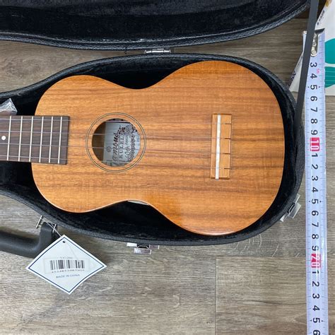 Yahooオークション Famous Fs 5g Ukulele ウクレレ 60th Anniversar