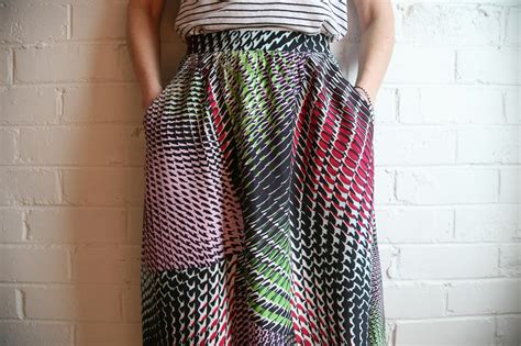 Vintage Style 2542 Silk Midi Skirt Sew Tessuti Blog