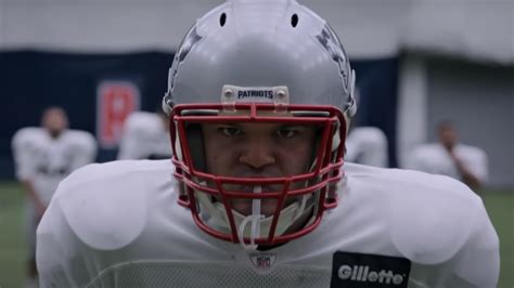 “american Sports Story Aaron Hernandez” Review According To A