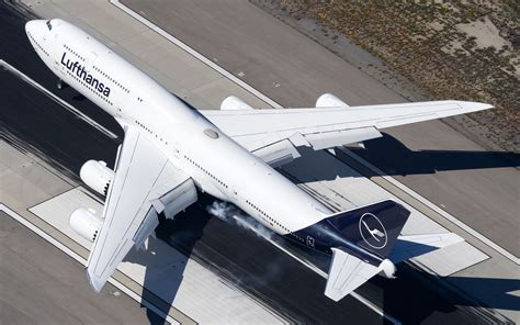 Why This Lax Bound Lufthansa Boeing 747 8 Diverted Somewhere Else