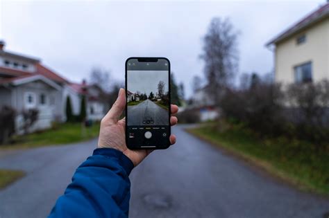 This Iphone Camera Grid Trick Can Make Anyone Click Photos Like A Pro