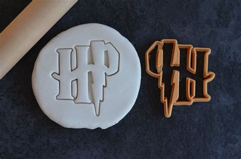 Harry Potter Cookie Cutters On Etsy Popsugar Food