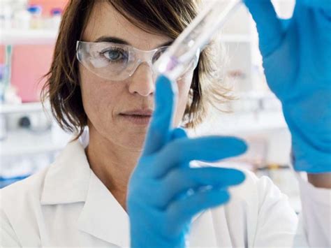 Conoce Las Causas Y Tratamientos Del Dolor De Pecho Y Espalda Todo Lo