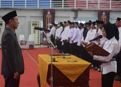 KPU Gresik Lantik Anggota PPS Hasil PAW