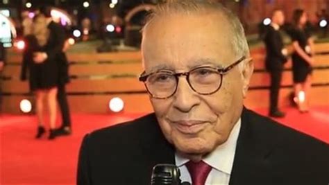 محمد فاضل أيام قليلة تفصلنا عن انتهاء تصوير الضاحك الباكي وصلاح