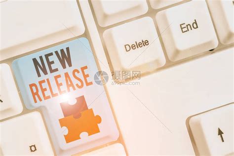 显示新版本的书写笔记在市场上宣布一些具有新闻价值的近期产高清图片下载 正版图片503879164 摄图网