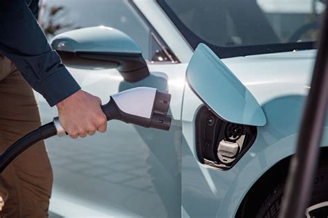 Нова супербатерия осигурява 1000 км пробег за електромобилите - AUTO ...