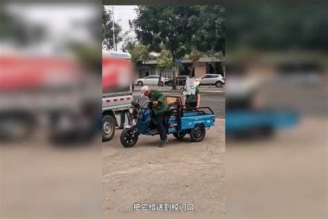 【海南】善良在传递！拾荒老爷爷骑三轮免费帮离校学生运行李离校老爷爷三轮