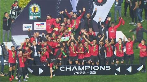رئيس الجمهورية يهنئ اتحاد الجزائر على تتويجه بكأس الكونفدرالية