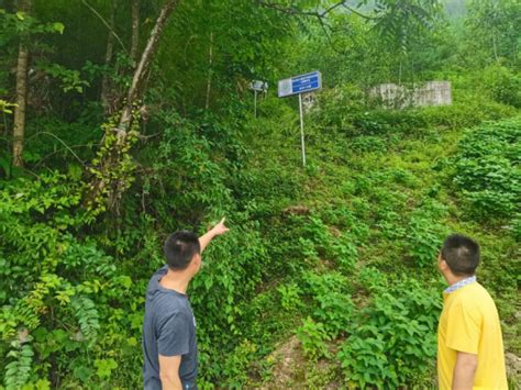6 月 30 日 永红乡 组织工作人员对辖区地灾隐患点开展安全大排查充分掌握辖区地灾隐患点当前基本情况切实保障人民群众生命财产安全