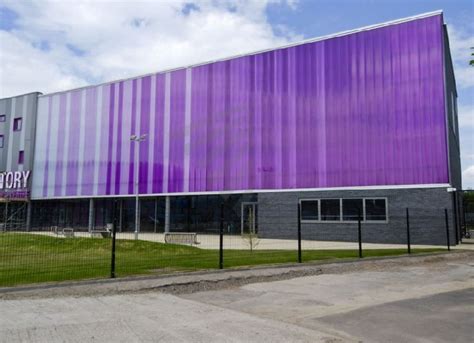 Rectangular Polished Glass Polycarbonate Facade Feature Accurate