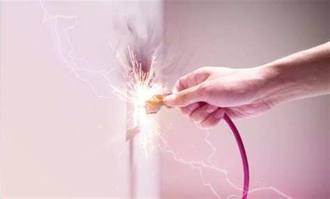 Elektrik Çarpmasında İlk Yardım Nasıl Yapılır Maksatbilgi