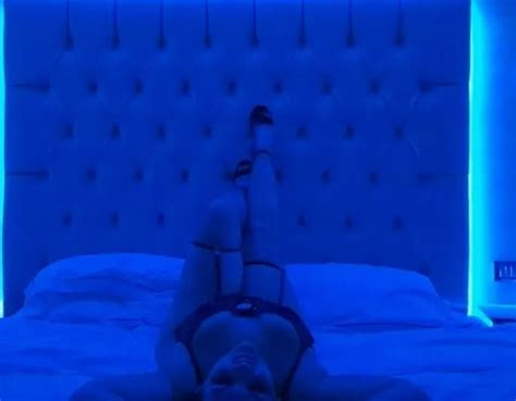 Sexy Milf Fun 36 Nude Pics Xhamster
