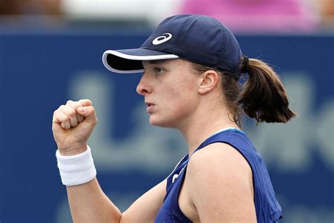 Top Ranked Swiatek Rallies Past Pegula To Reach San Diego Final