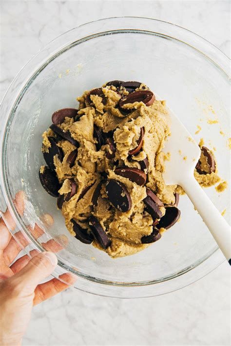 Super Chewy And Nutty Rye Chocolate Chip Cookies Hummingbird High