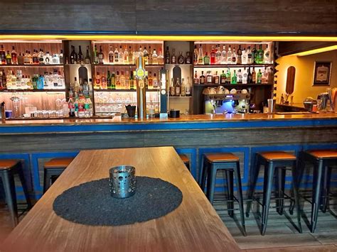 ΠΩΛΕΙΤΑΙ ΚΑΦΕ ΜΠΑΡ ΣΤΗ ΓΛΥΦΑΔΑ