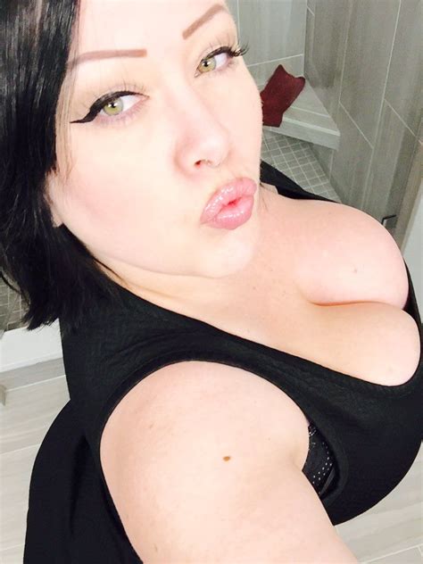Pictures Of Bunny De La Cruz