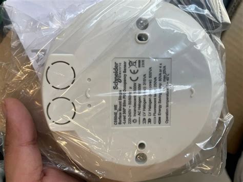 Schneider Pir Motion Sensor Argus Single Load Slim Pir 360 Deg At Rs 2550 Piece Miller