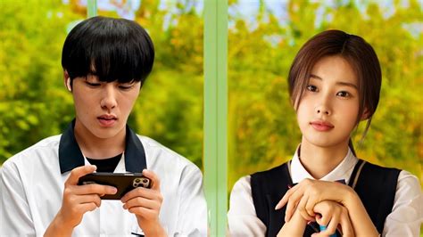 Popular Girl Falls In Love With Nerd Movie