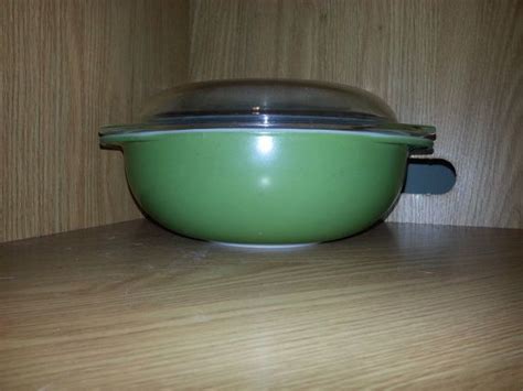 Pyrex Verde 024 With Dome Lid