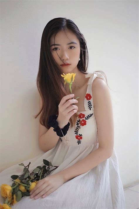 Nữ Sinh 10x Xinh Xắn Sở Hữu Chiều Cao Chuẩn Người Mẫu Ảnh đẹp