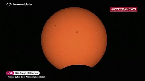 Полное солнечное затмение в Мексике Первыми смогли увидеть явление