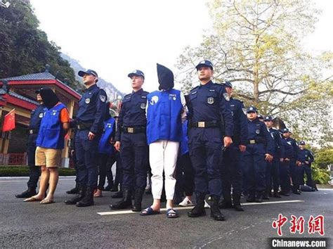 广西破获特大贩卖银行卡案 截断作案“两卡”流往境外通道 每日头条