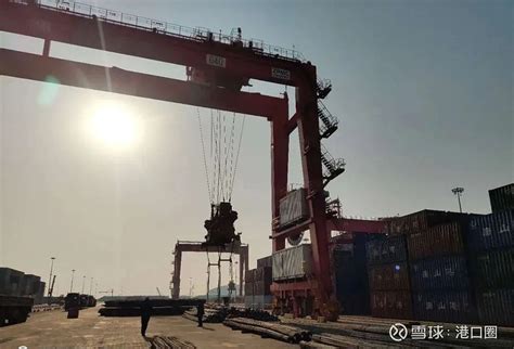 一种新型集装箱的四大看点 3月21日中良源和轮装载首批81个半高箱成功运抵东莞虎门港与此同时深圳流向的724吨螺纹钢已经装箱完毕