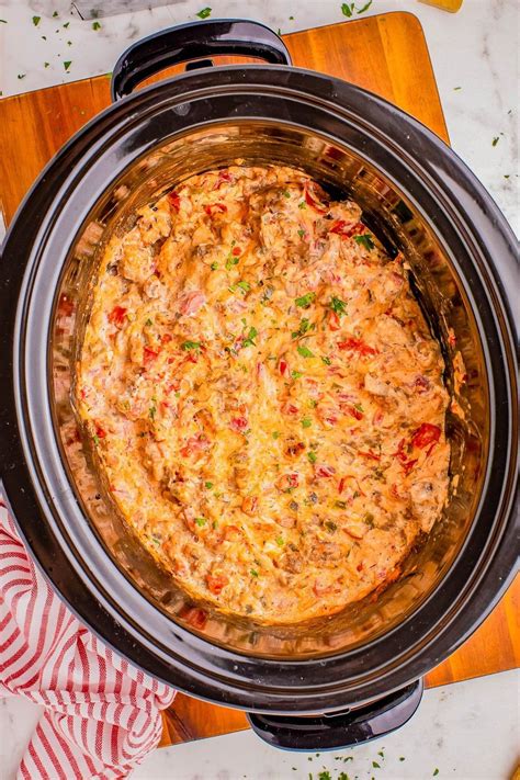 29 Tasty Crock Pot Dips For Tailgating Brit Co