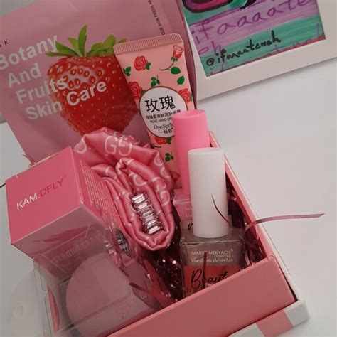 خرید و قیمت باکس هدیه صورتی جذاب و دخترانه و زنانه با ارسال رایگان مناسب کادو تولد هدیه ماهگرد