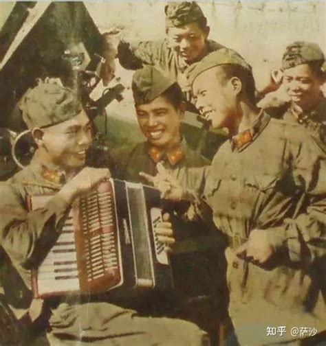 解放军船形帽为何只戴了三年1945年8月11日解放军一词首次出现 知乎