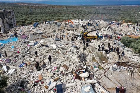 Poderoso sismo deja más de 1 400 muertos en Turquía y Siria Telediario